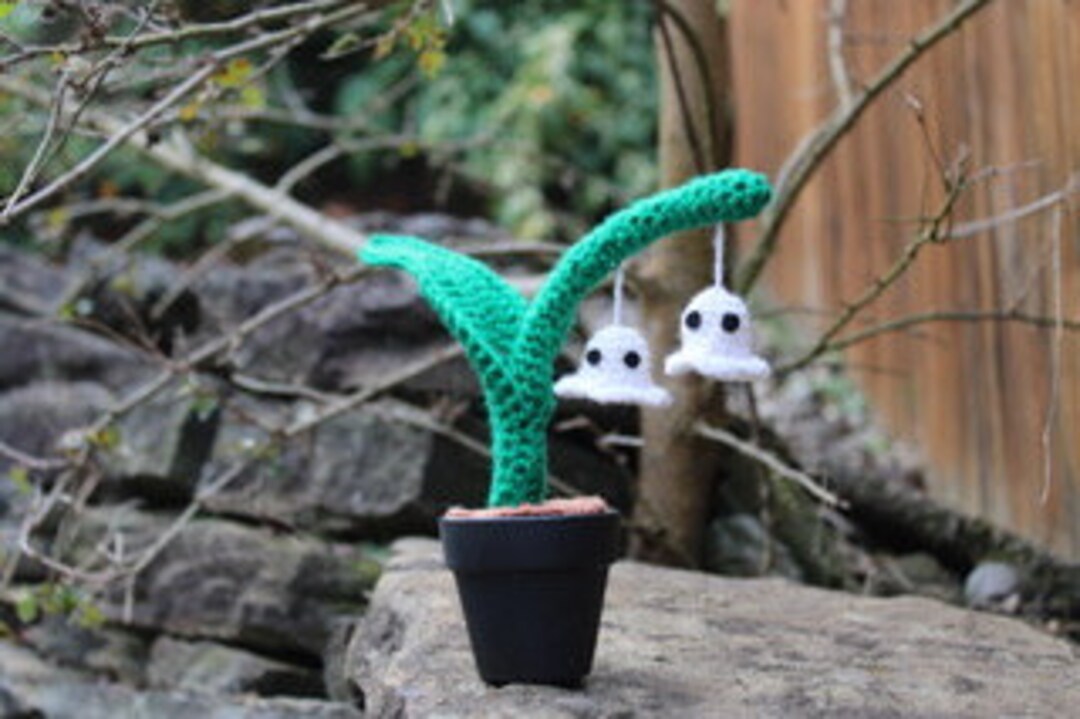 Ghost Lily Plant Amigurimi - Etsy