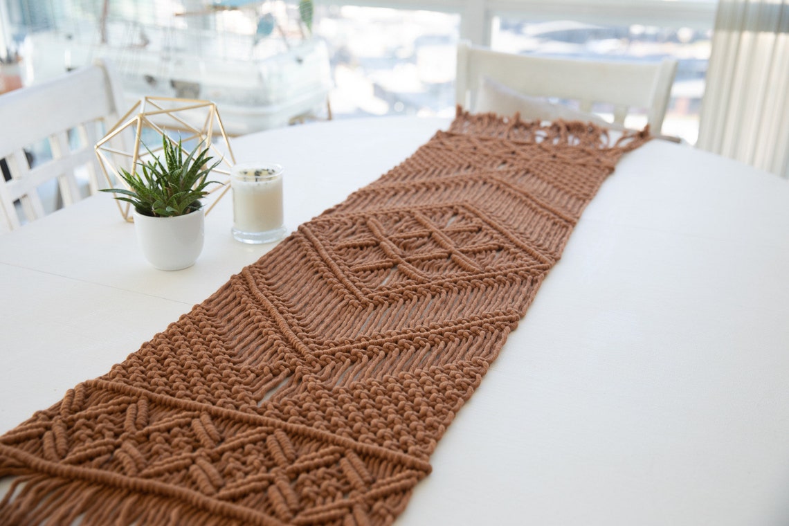 Macrame Table Runner coco - Etsy