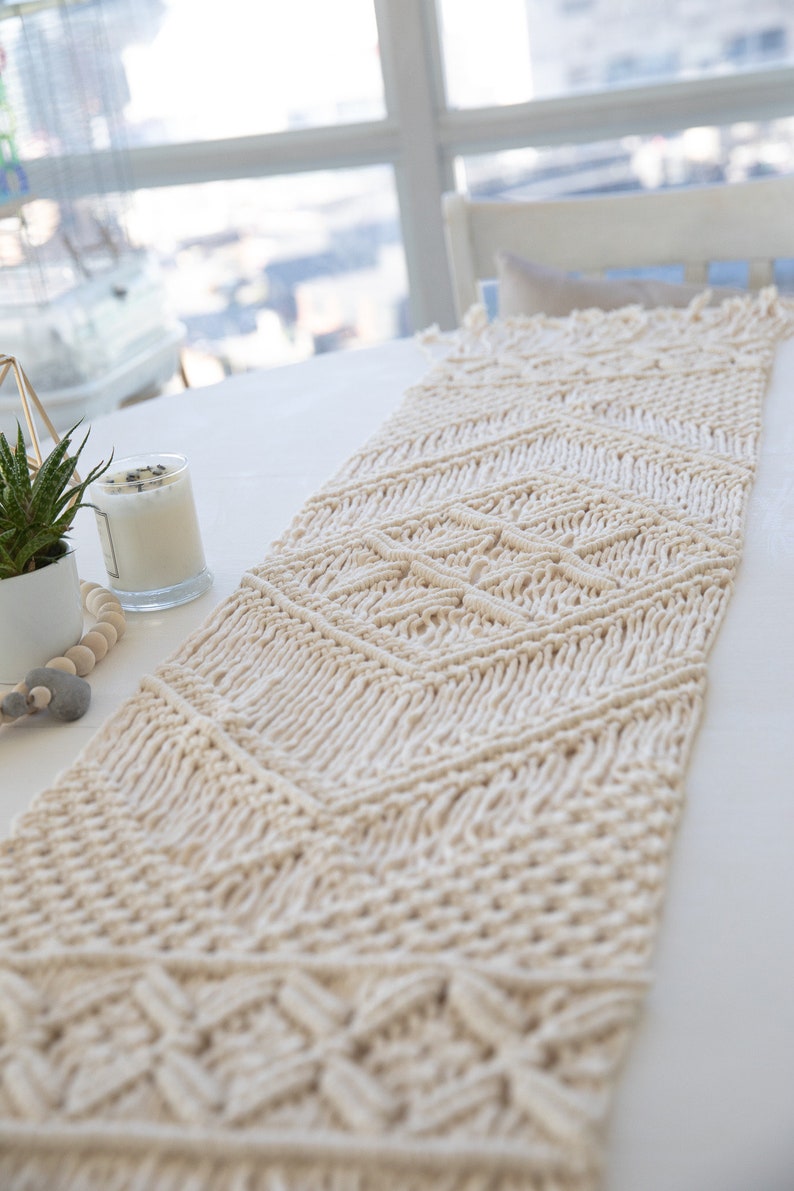 Macrame Table Runner coco - Etsy