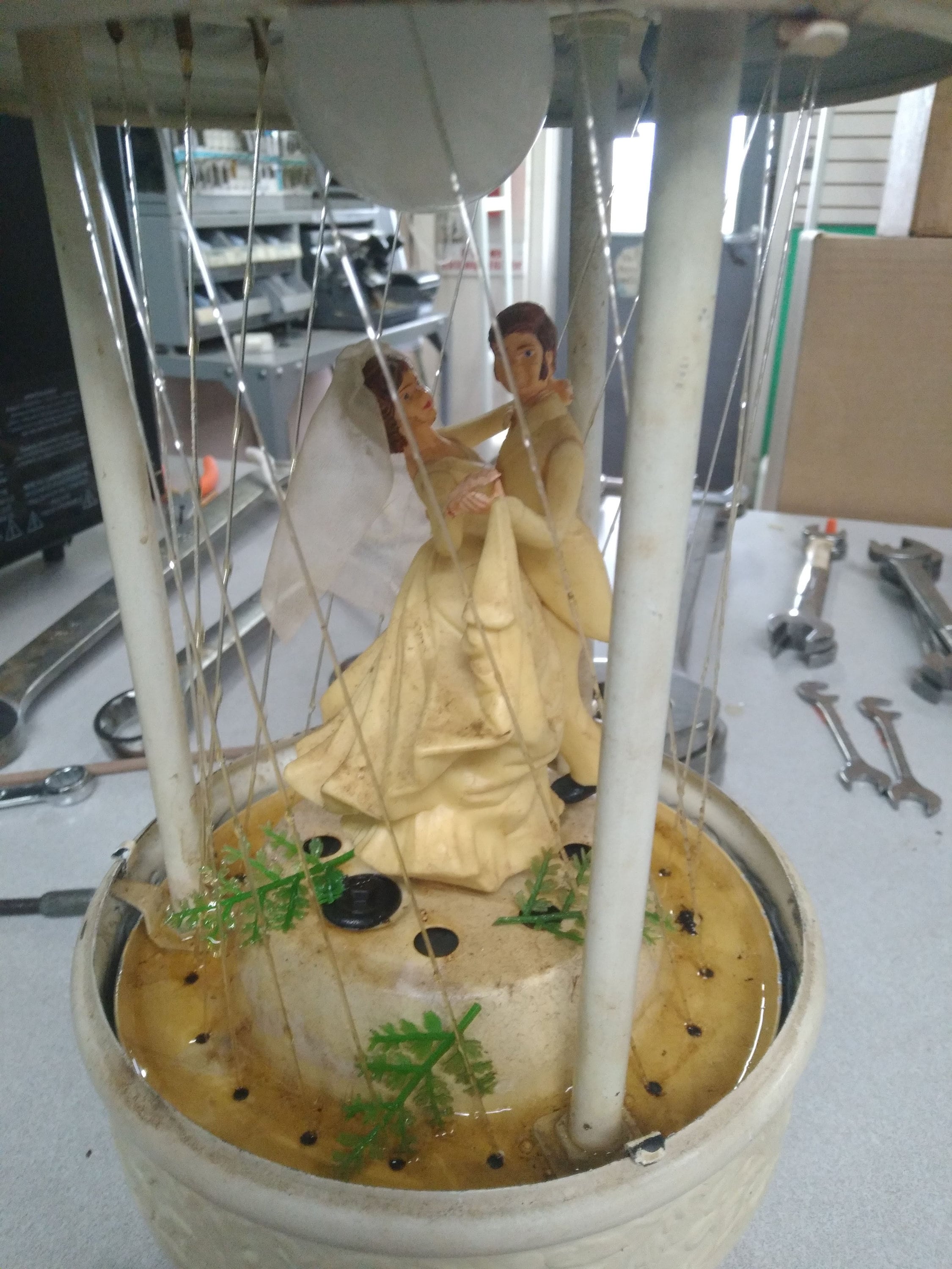Vintage Rain Oil Table Lamp Wedding Couple - Etsy