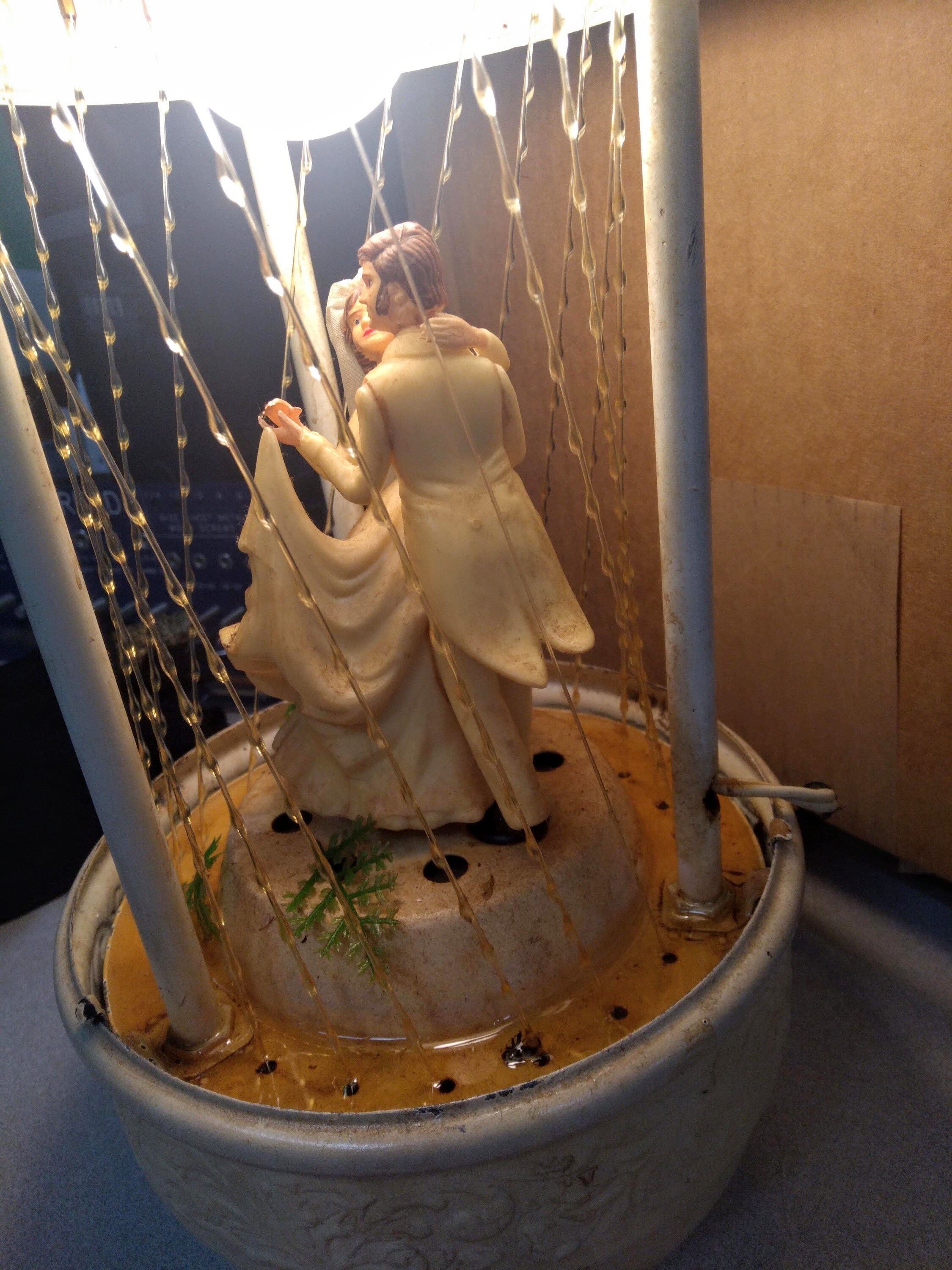 Vintage Rain Oil Table Lamp Wedding Couple - Etsy