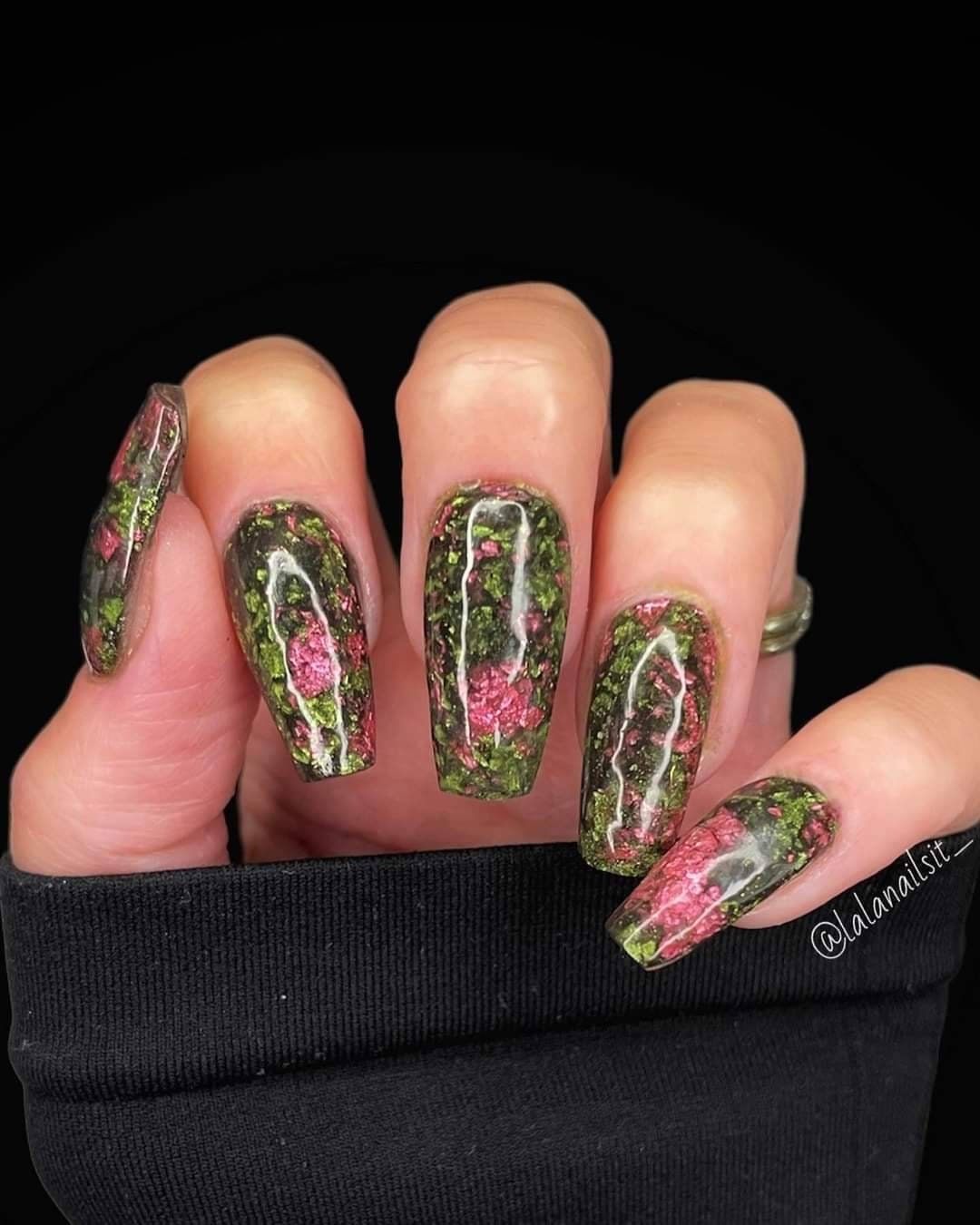 Black Lotus Foil Dip / Pink & Green Foils in a Raven Black Solid Base ...