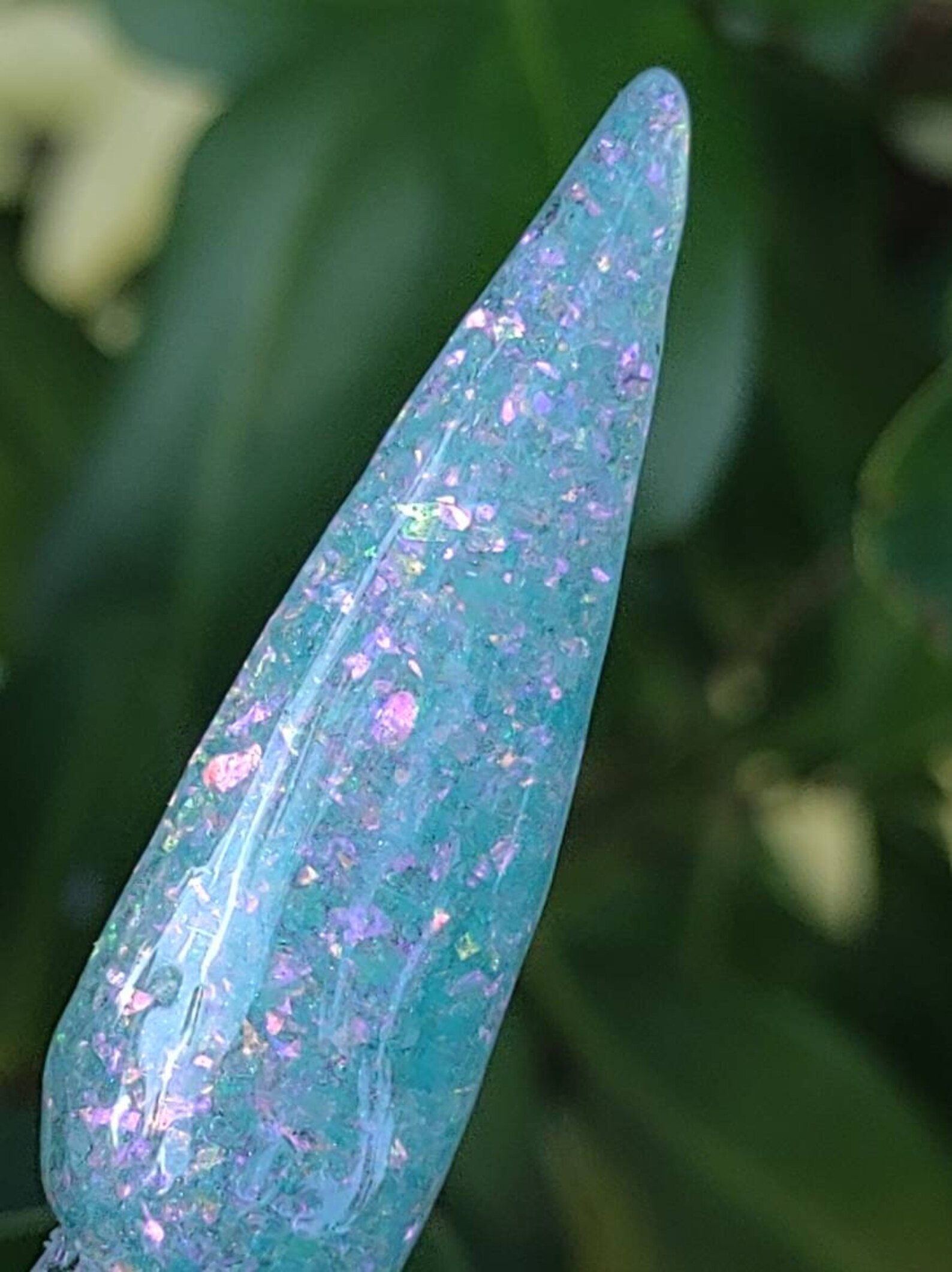 Frozen Blue Shards and Flakes With Pink Flares / Acrylic Nail Dip ...