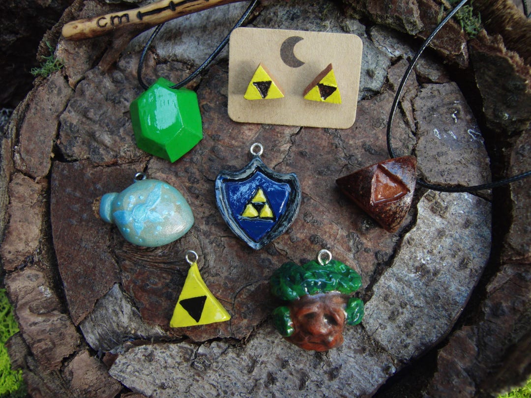 Zelda Pendants Made From Avocado Pits [triforce, Korok, Deku Tree ...