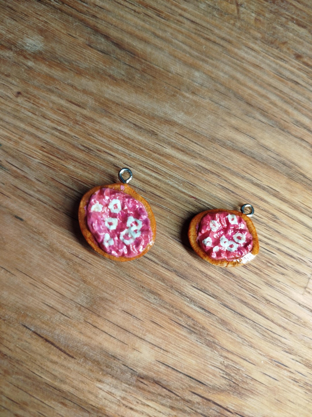 Mettbrötchen Pendant lynger Merch, Carving, Jewelry, Necklace - Etsy