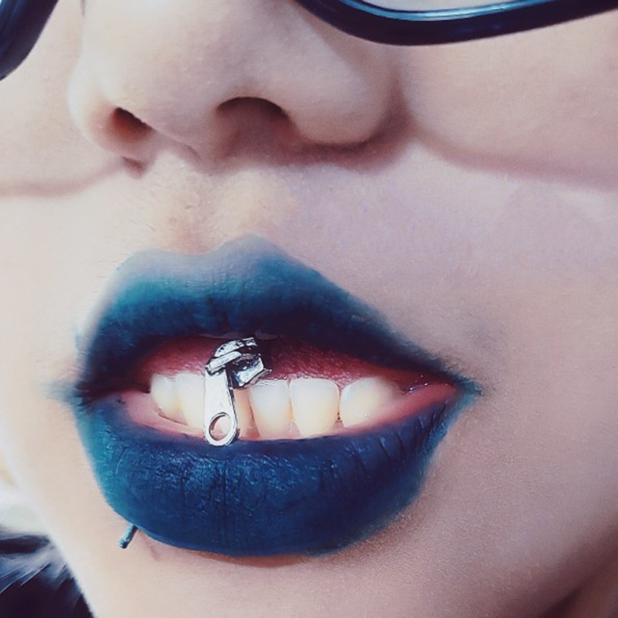 Tongue Piercing Zipper