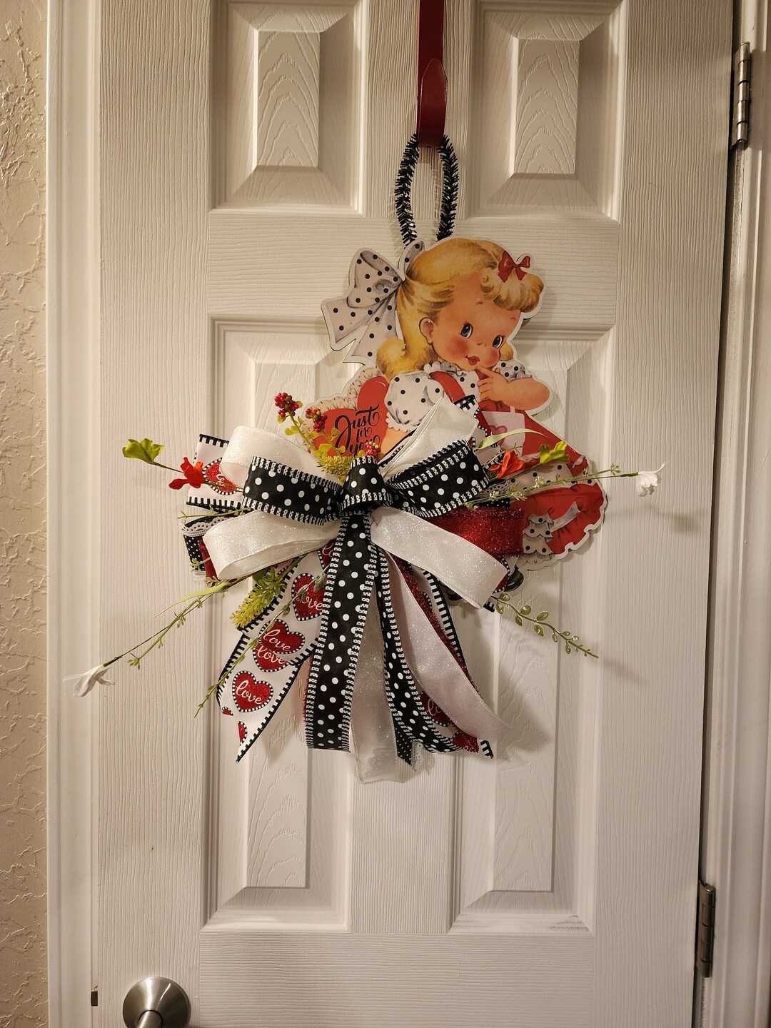 Vintage-inspired Valentine's Day Doorhanger, Charming Vintage Valentine ...