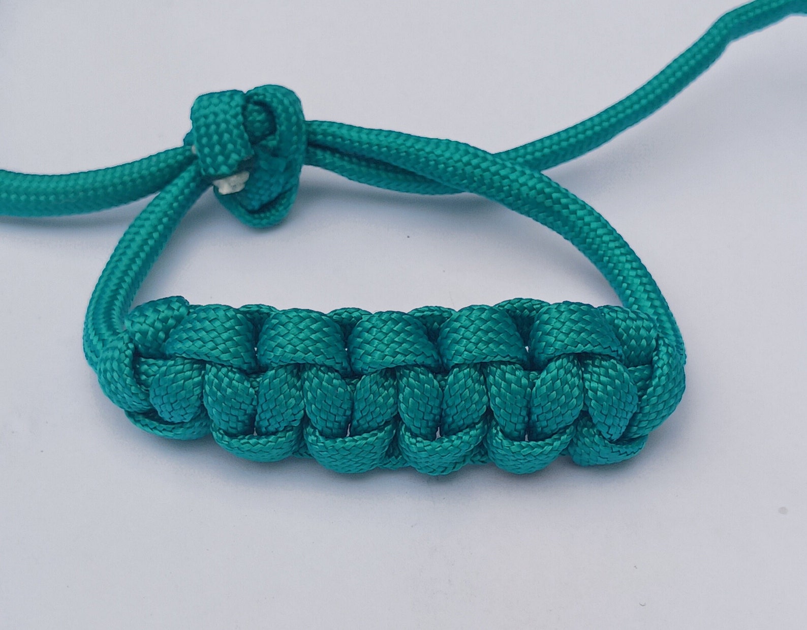 Solid Color Paracord Bracelet With Adjustable Band, One Color Unisex ...
