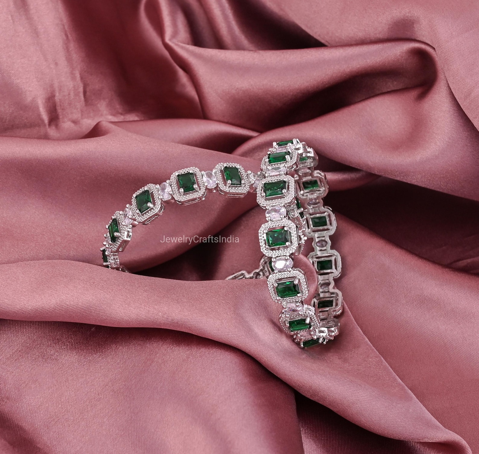 Stunning Indian Traditional Bangle Set /punjabi Chudiyaan / Sabyasachi ...