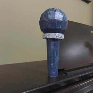 3D Printed FNF Inspired Microphone Figure - Game & Music Themed ...