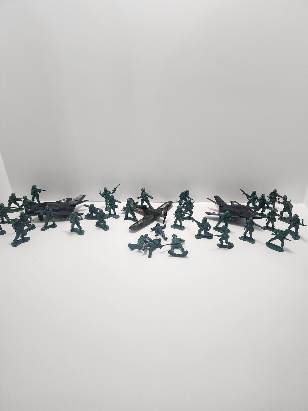 Army Toy Figures Huge Lot With Army Jet Planes - Toy Jet - Toy Plane ...