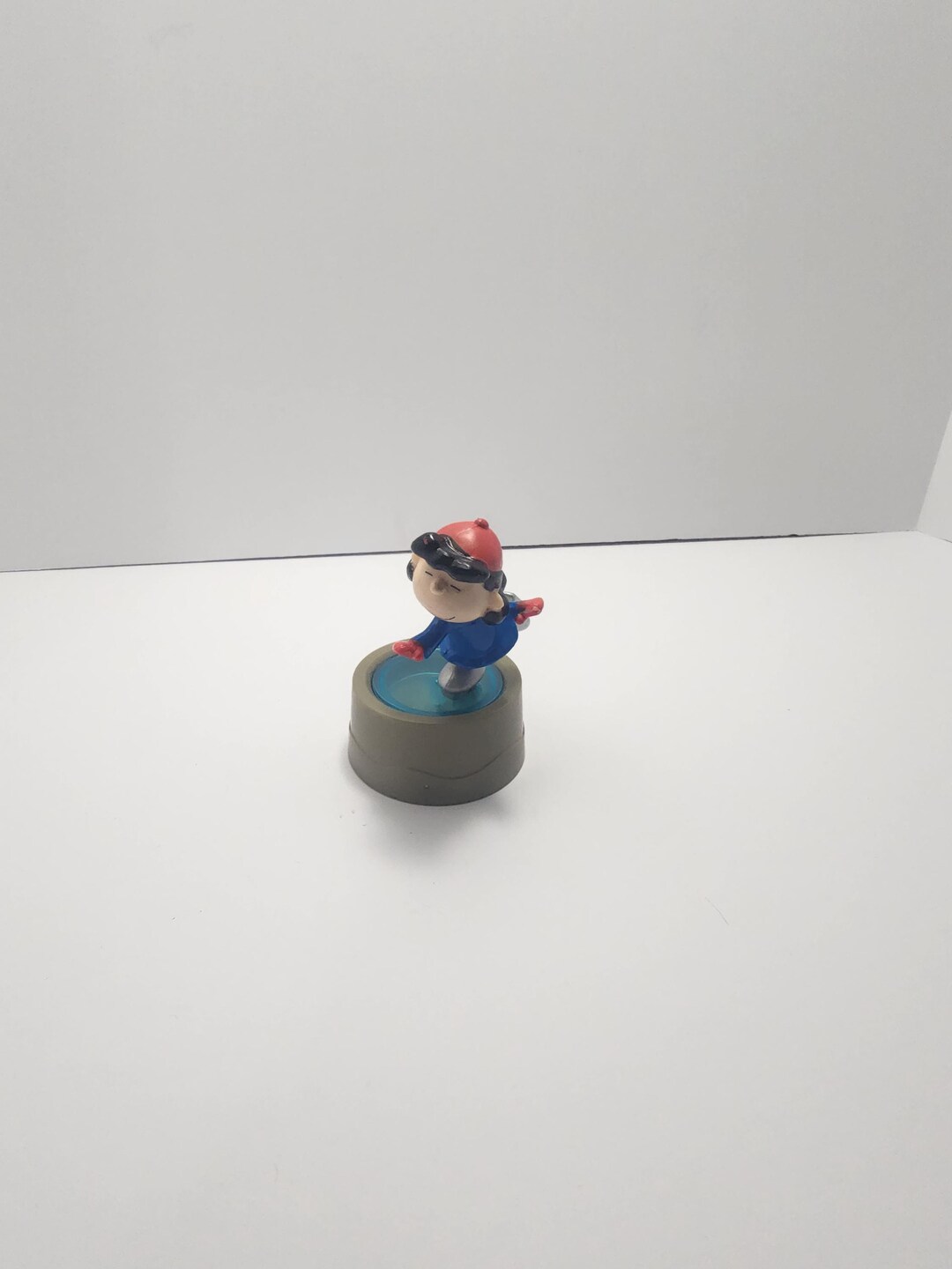 Lucy Peanuts Gang 2002 Hardee's Spinning Toy Figure - Lucy - Peanuts ...