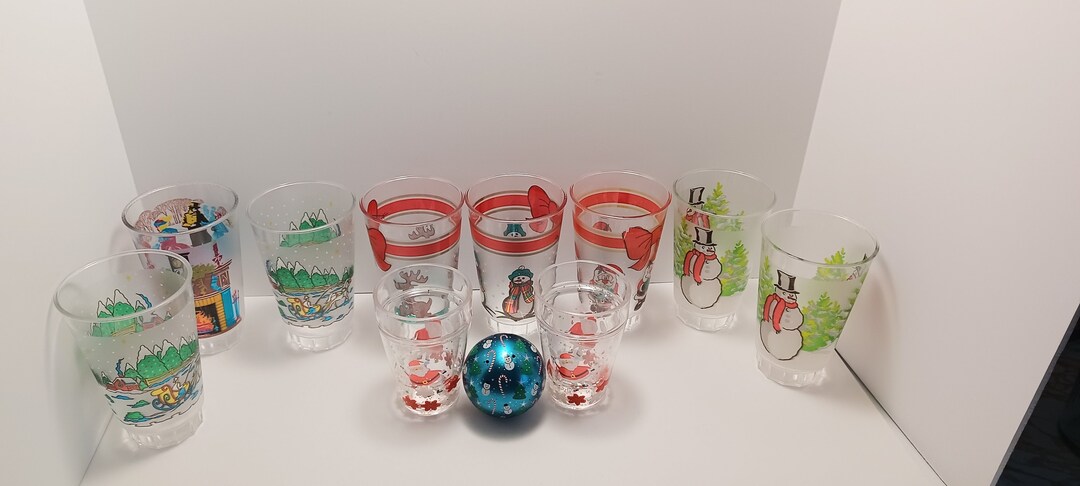 Christmas Collectable Gift Set - Christmas Glasses - Glasses - Holiday ...