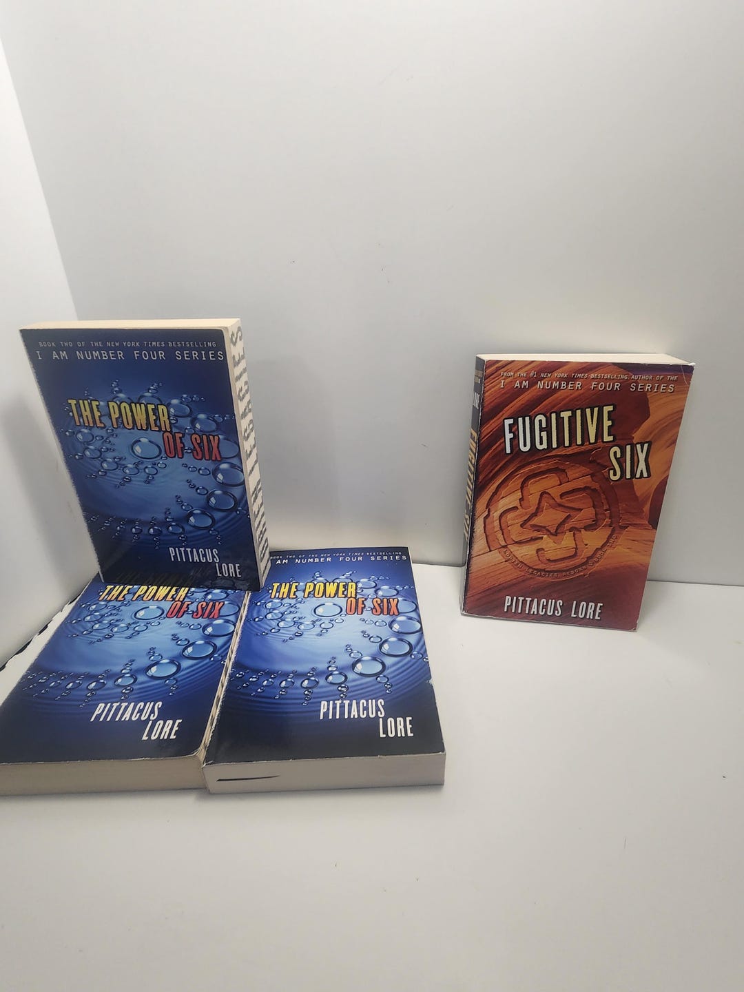 Fugitive Six - the Power of Six - Book Series - Pittacus Lore ...