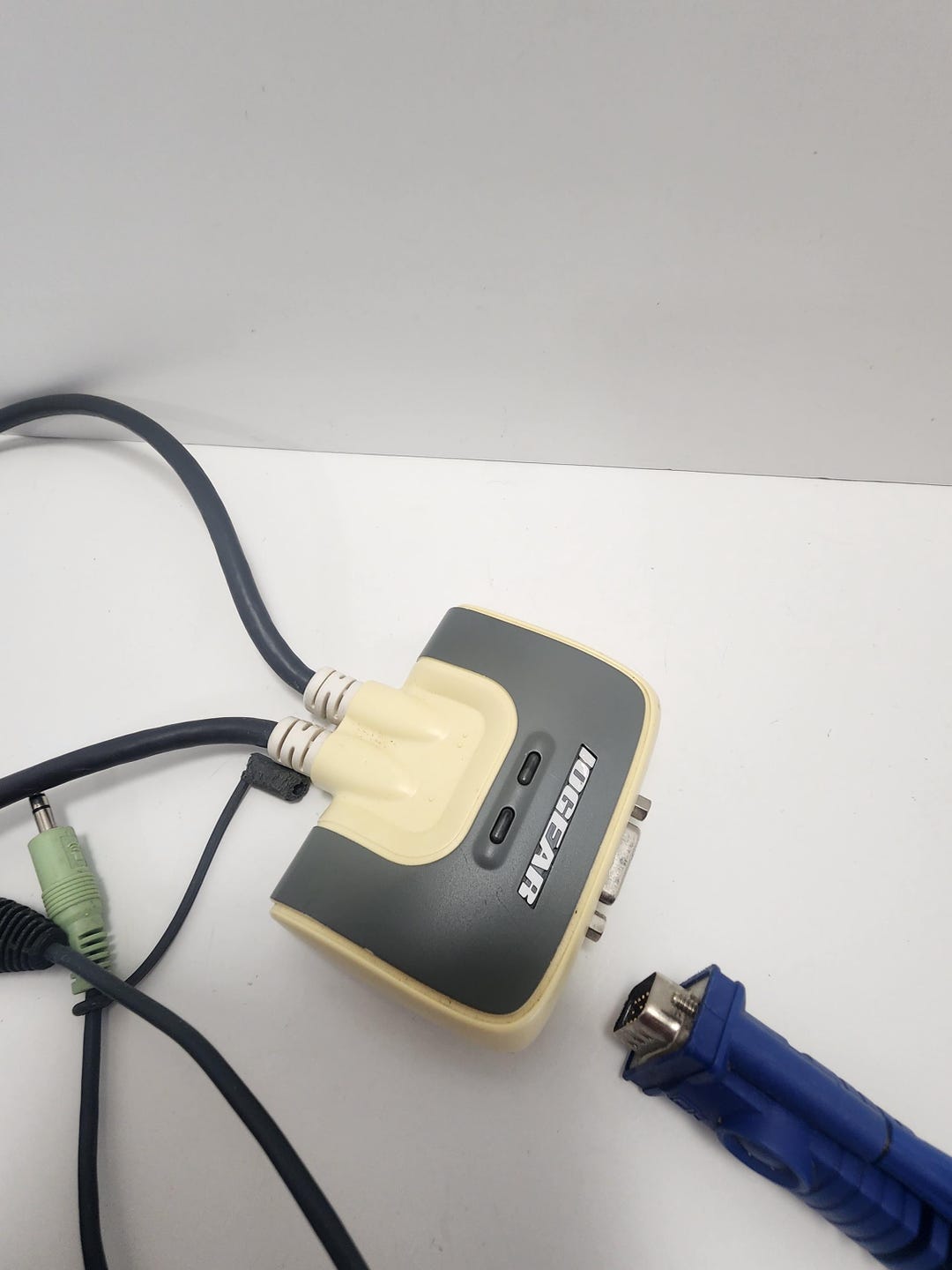 IOGEAR 2 Ports USB GCS632U Switch - Computers - Ports - KVM Switch ...