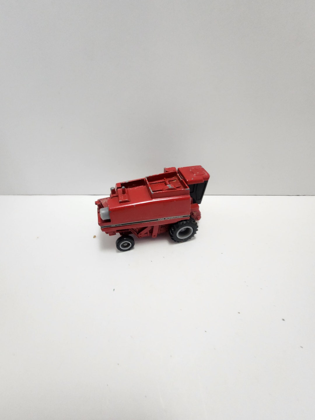 Ertl Case 1660 Axial Flow Combine Diecast Toy - Combines - Farming ...