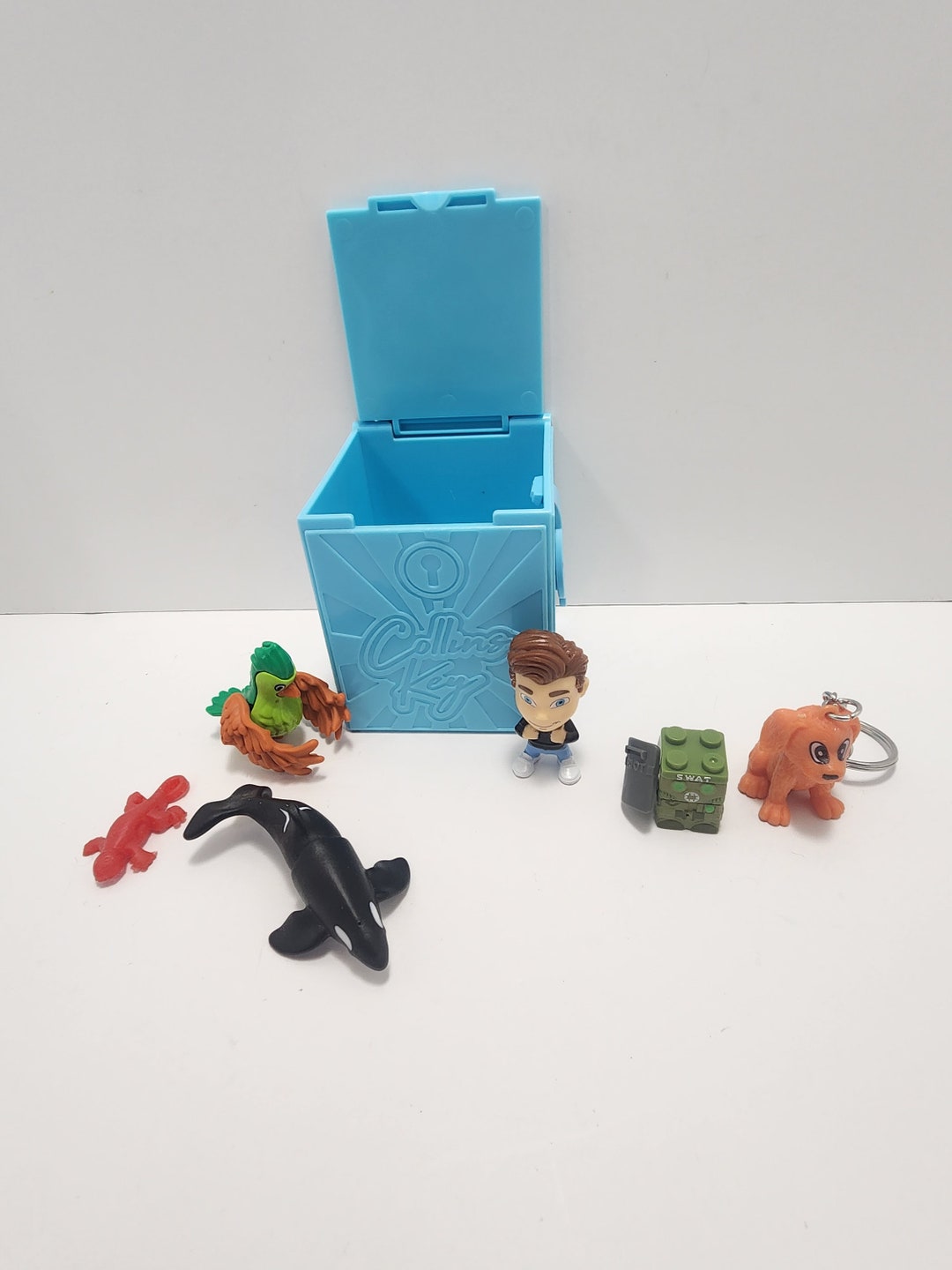 Collins Key Mystery Tox Box - Mystery Toys - Collins Key - Mini Figures ...