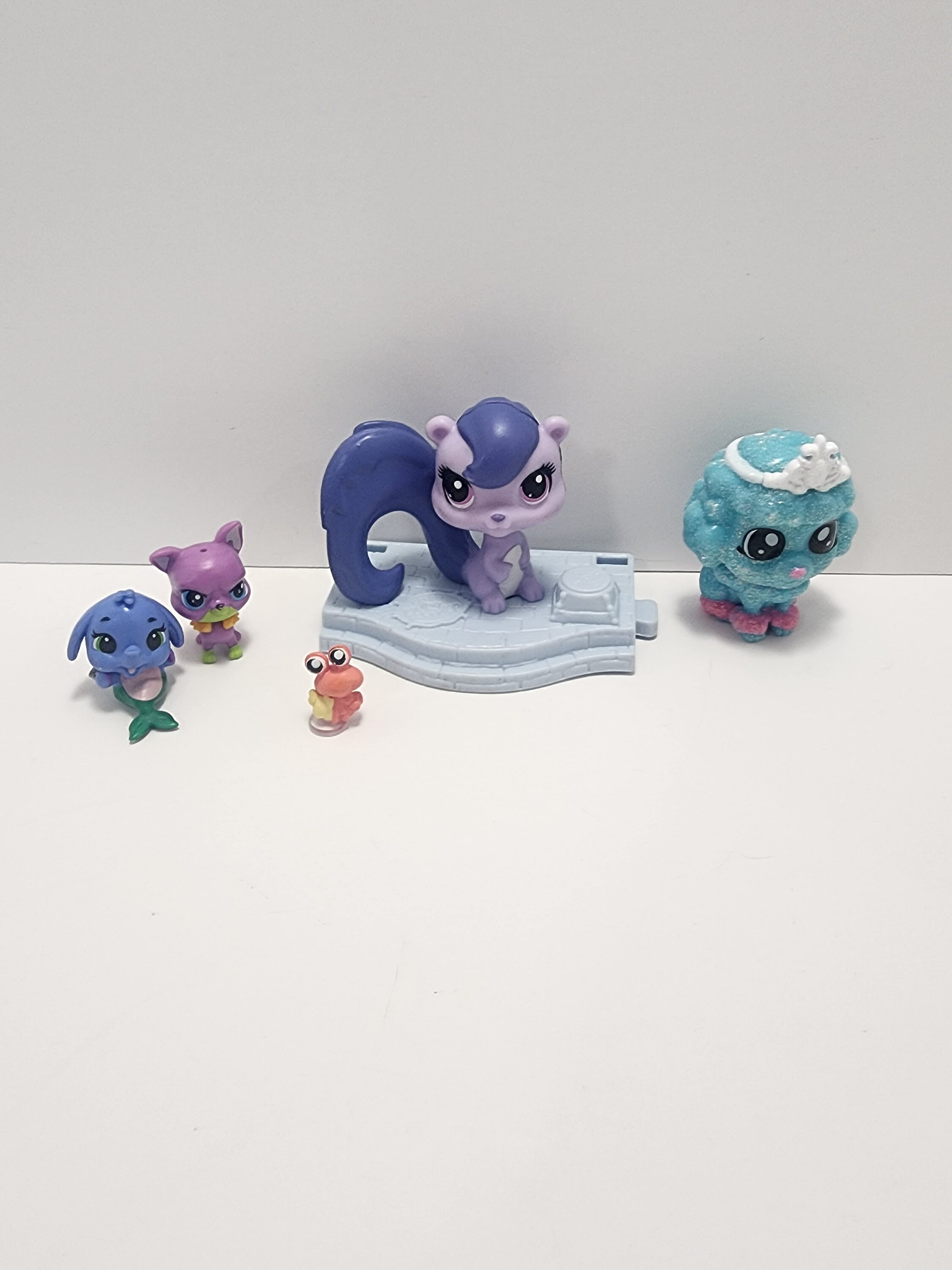 Littlest pet shop glitter store