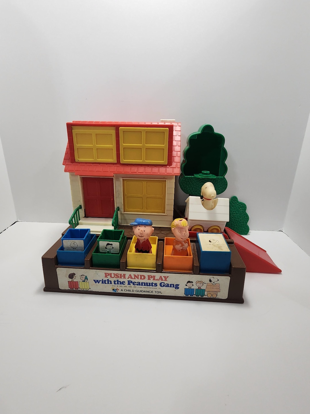 1966 Push and Play With Peanut Gang United Features Syndicate Playset ...