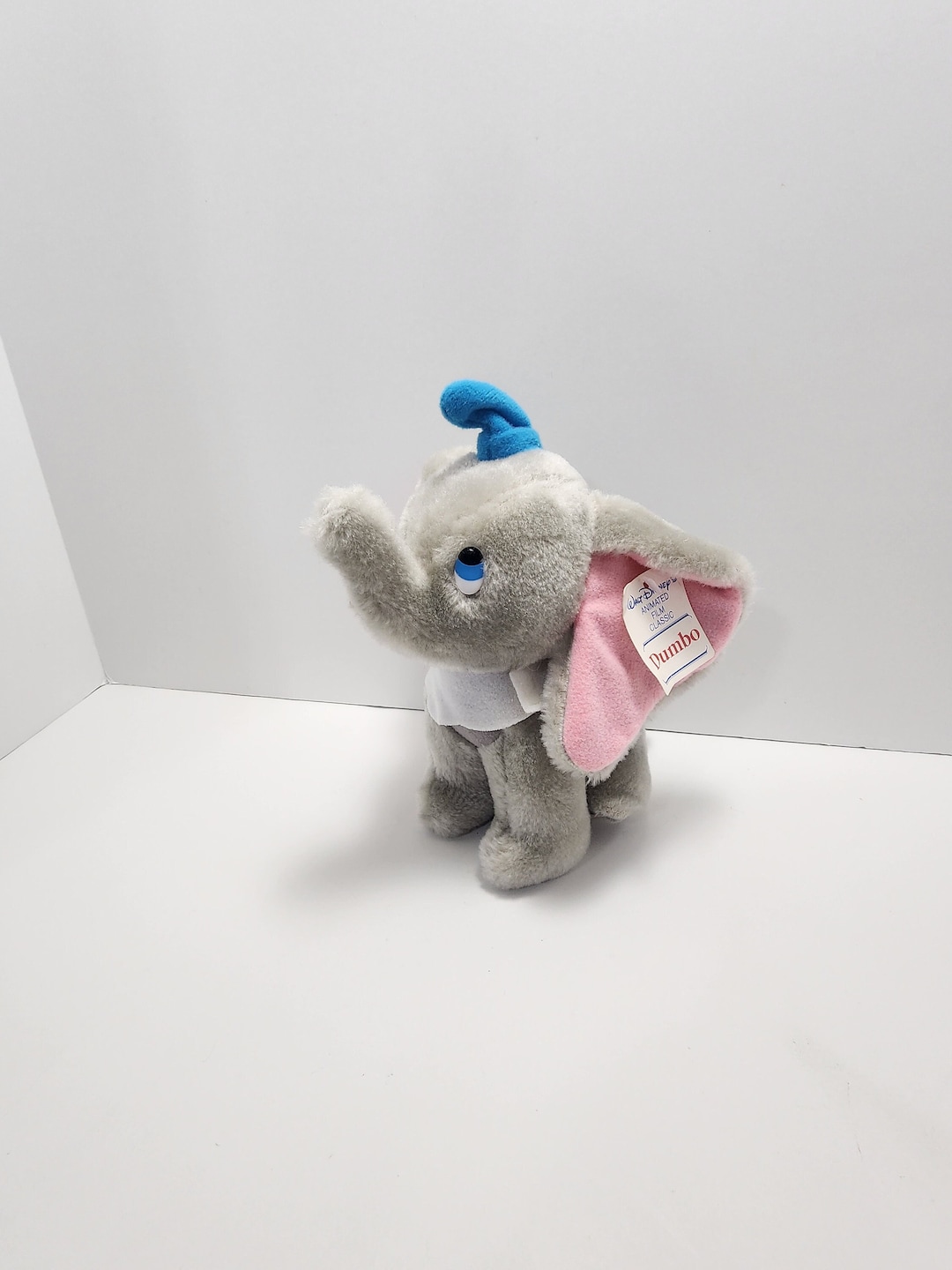 Dumbo Vintage Walt Disney Classics Plush Dumbo Walt Disney Disney ...