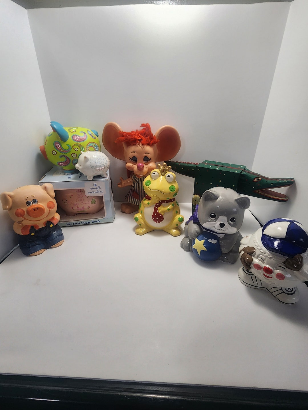 Character Coinbanks - Piggy Bank - Banks - Coin Banks - Aligator ...