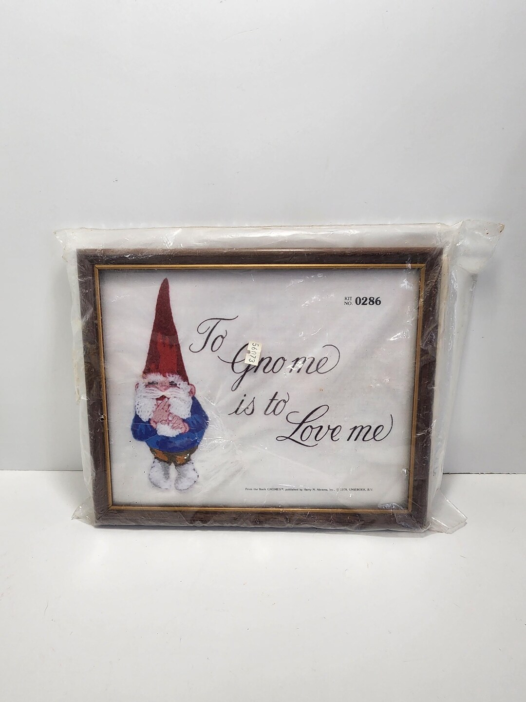 To Knome Me is to Love Me Vintage Knitting Kit Wall Decor - Decor ...