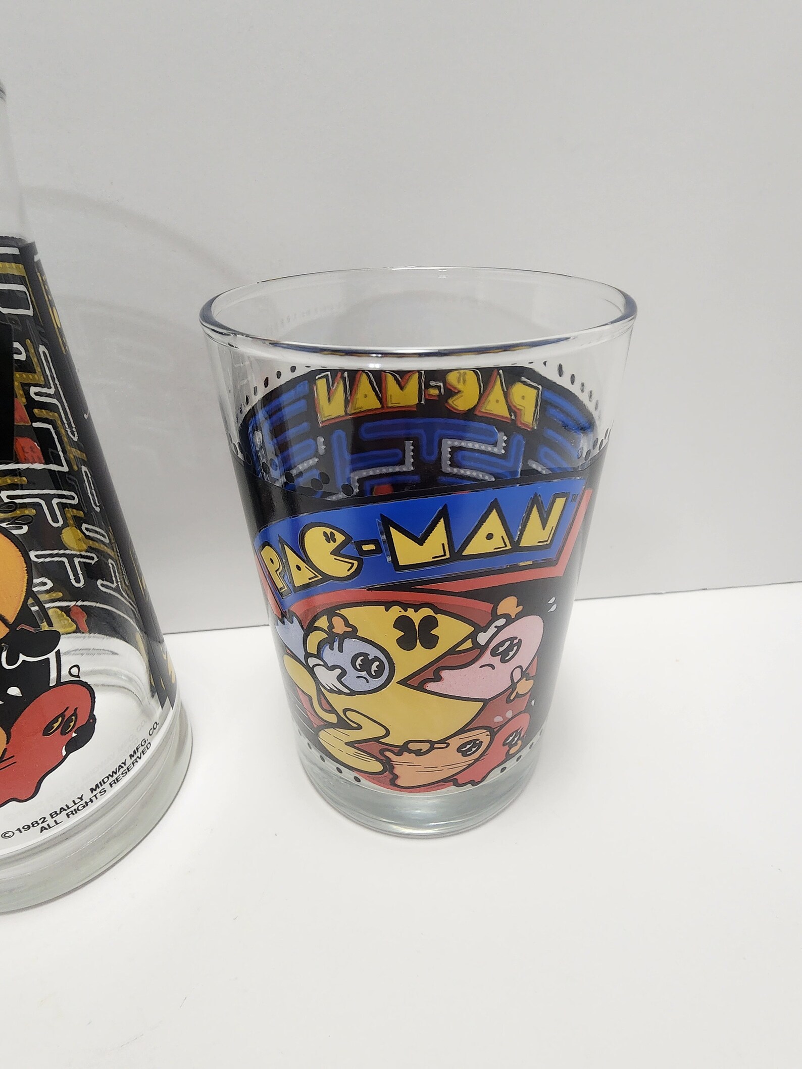 Pacman 1980s Bally Midway Collectable Glass - Glass - Arcade - Arcade ...