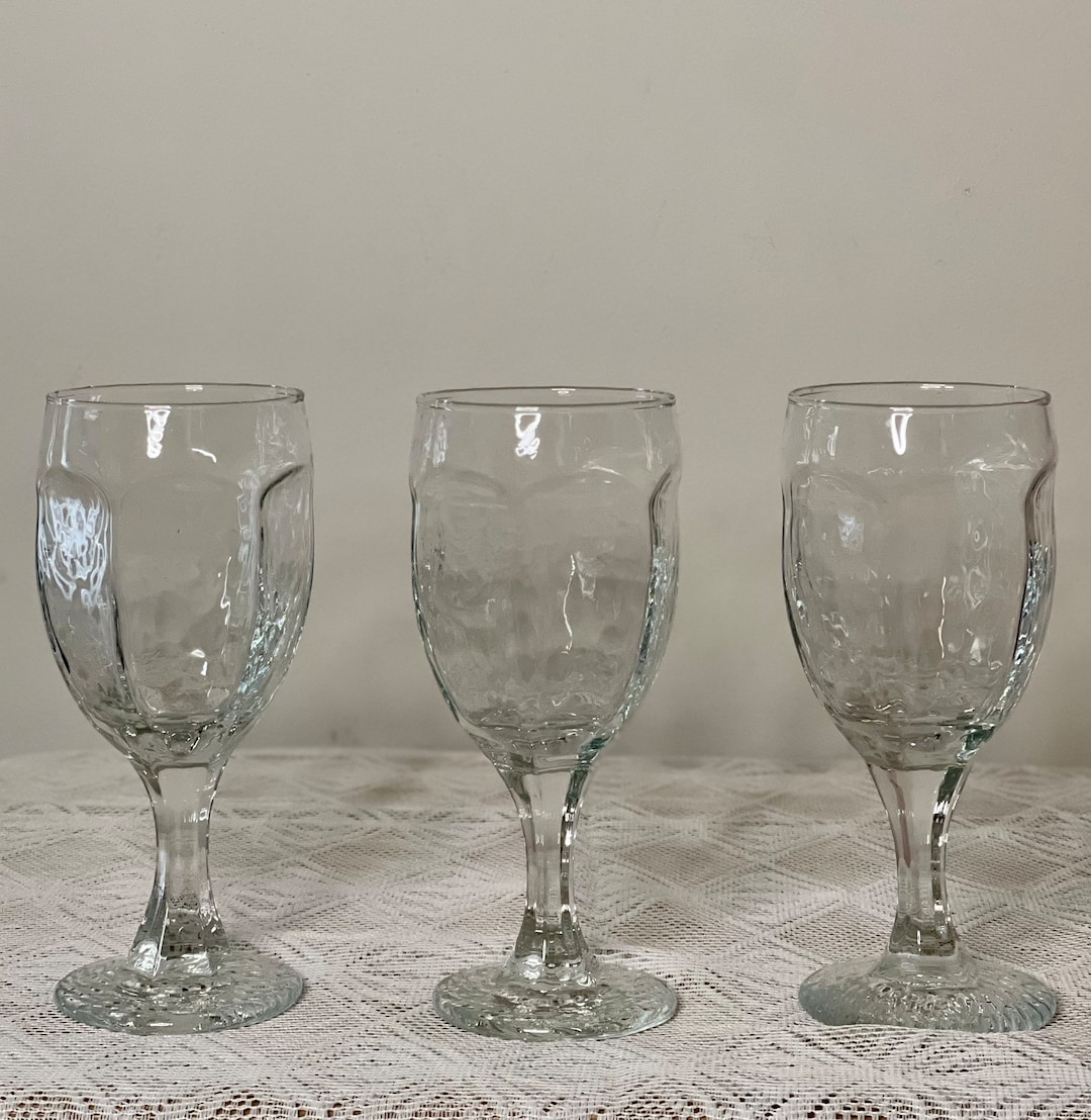 Vintage Libbey Glass Chivalry Clear Red Wine Glass - Etsy