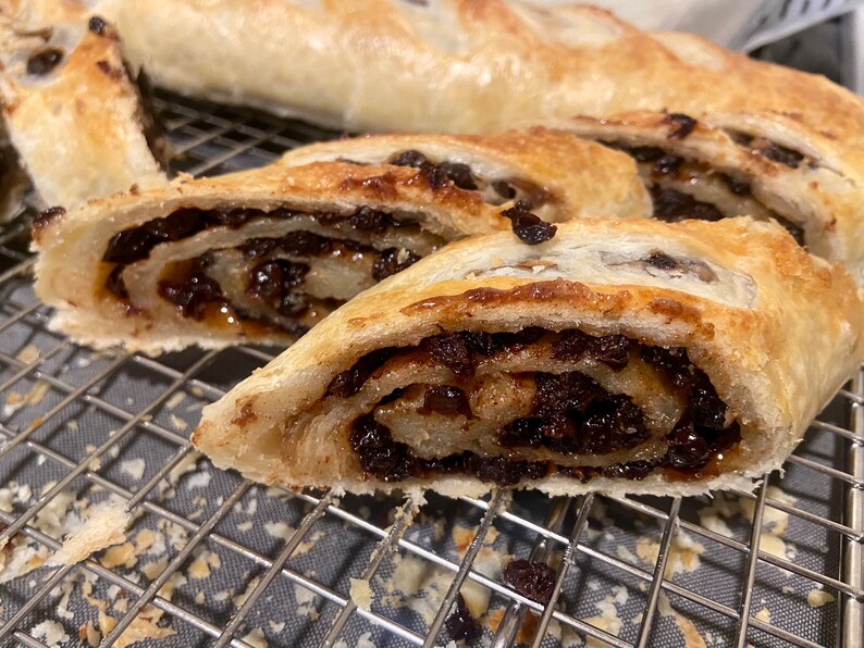 Trinidad Currants Roll Whole Roll Sliced - Etsy Canada