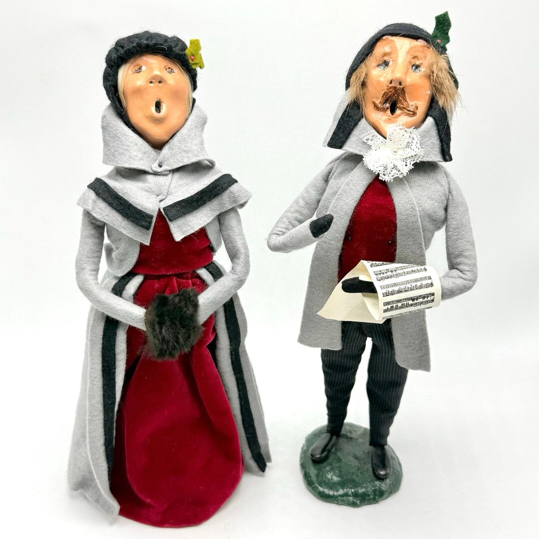 Pair 2 Byers Choice Early Carolers (vintage 1981) Burgundy & Gray ...
