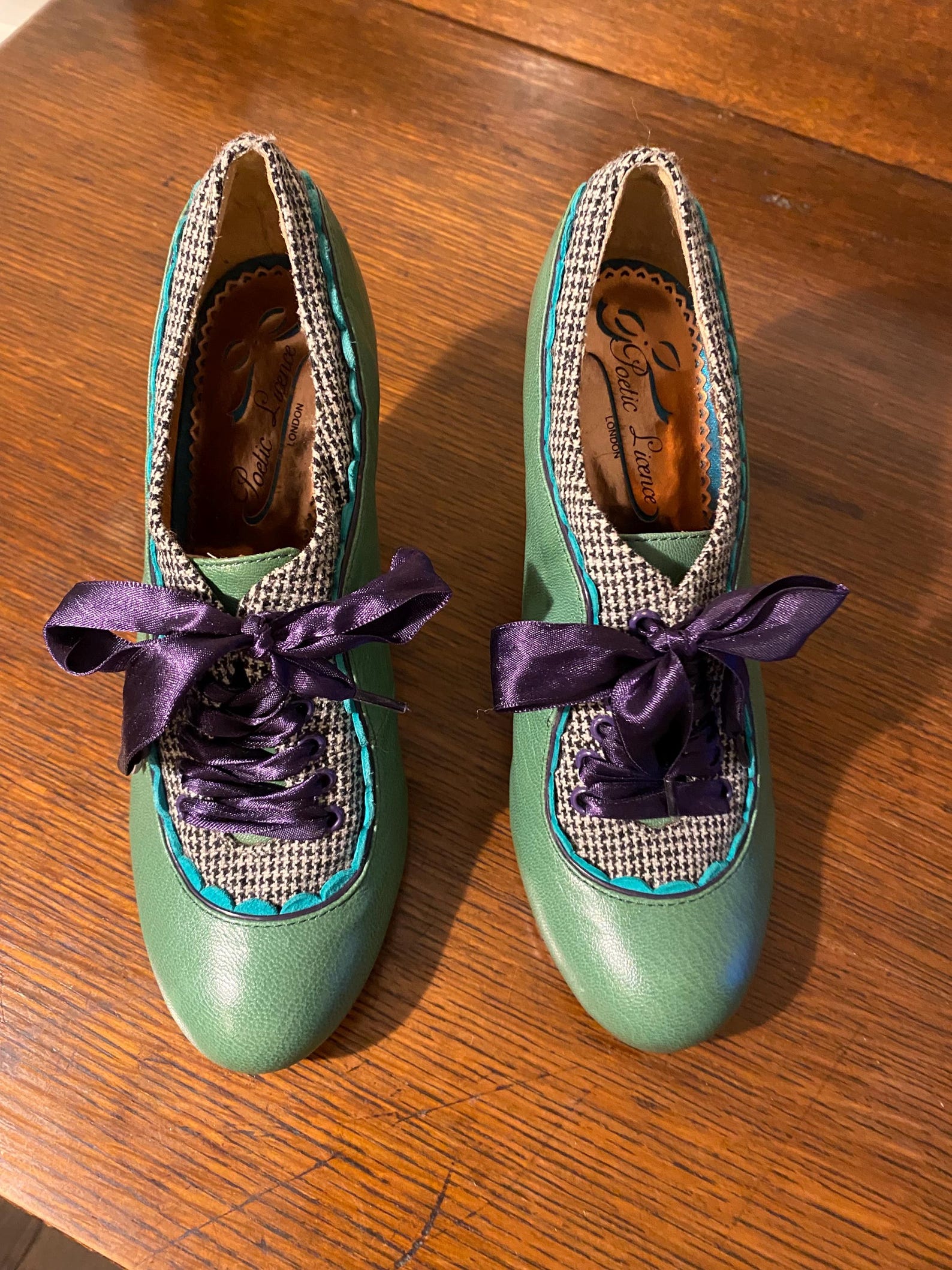 Vintage Poetic Licence London Lace up Style, green Leather, Black and ...
