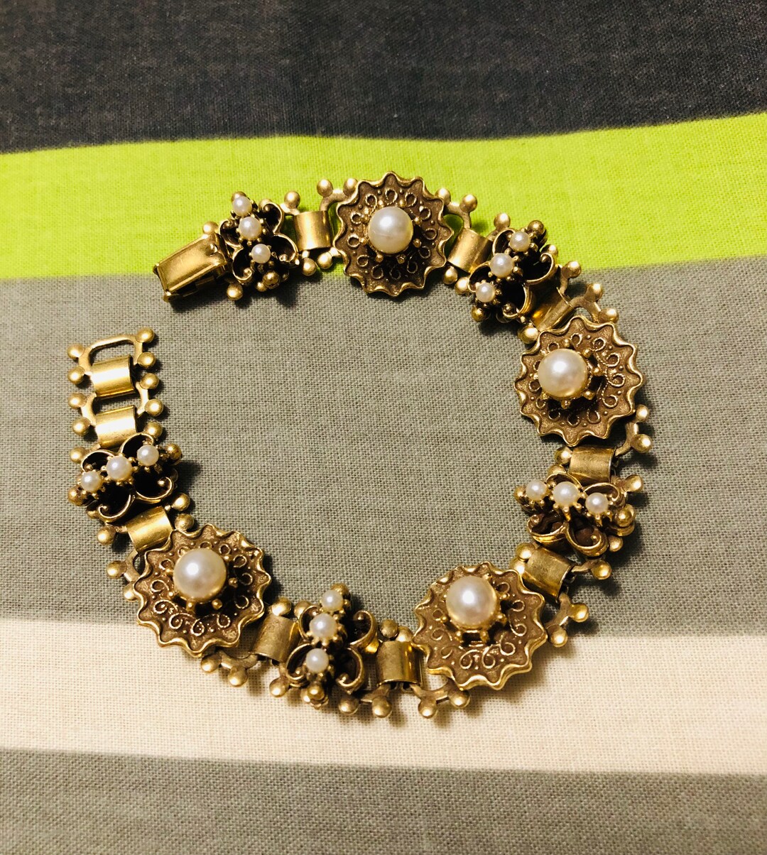 Vintage 1940s Coro Goldtone Victorian Revival Book Chain Link Pearl ...