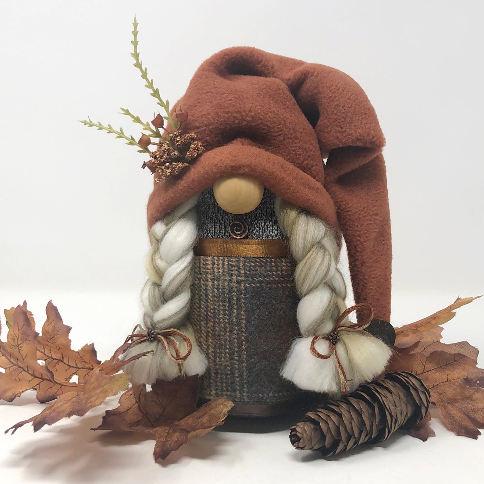 Earthy Plaid Female Gnome | Fall Gnome, Garden Gnomes, Forest Gnome ...