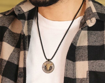 Chicago Bulls Necklace - Etsy