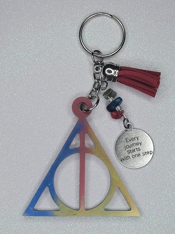 DH Triangle Keychain - Etsy