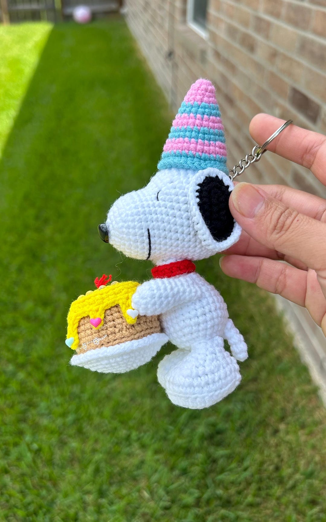 Crochet Snoopy Keychain: Soft Baby Yarn, Party Hat - Etsy