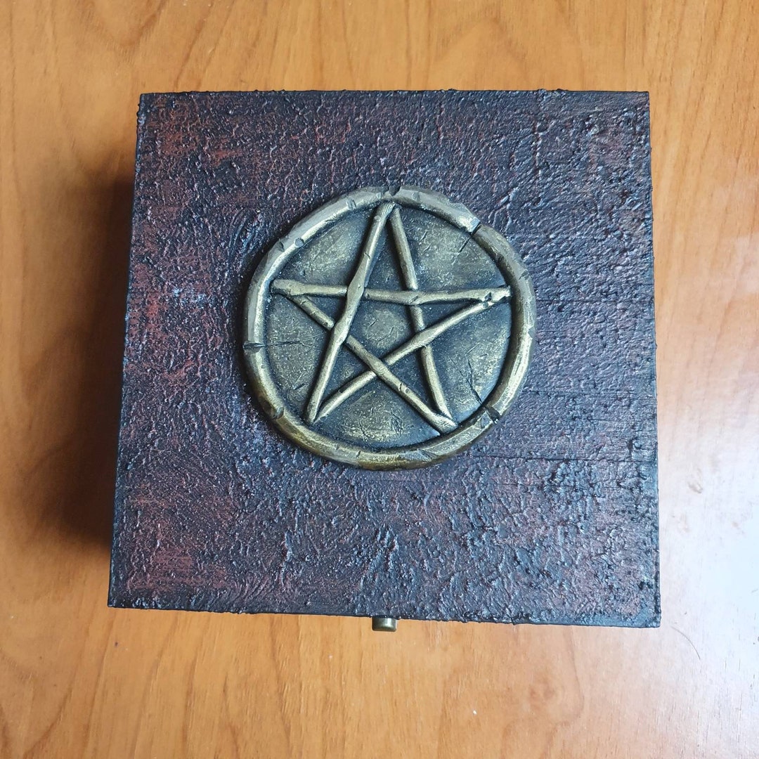 Original Gold Touch Pentagram Box - Etsy