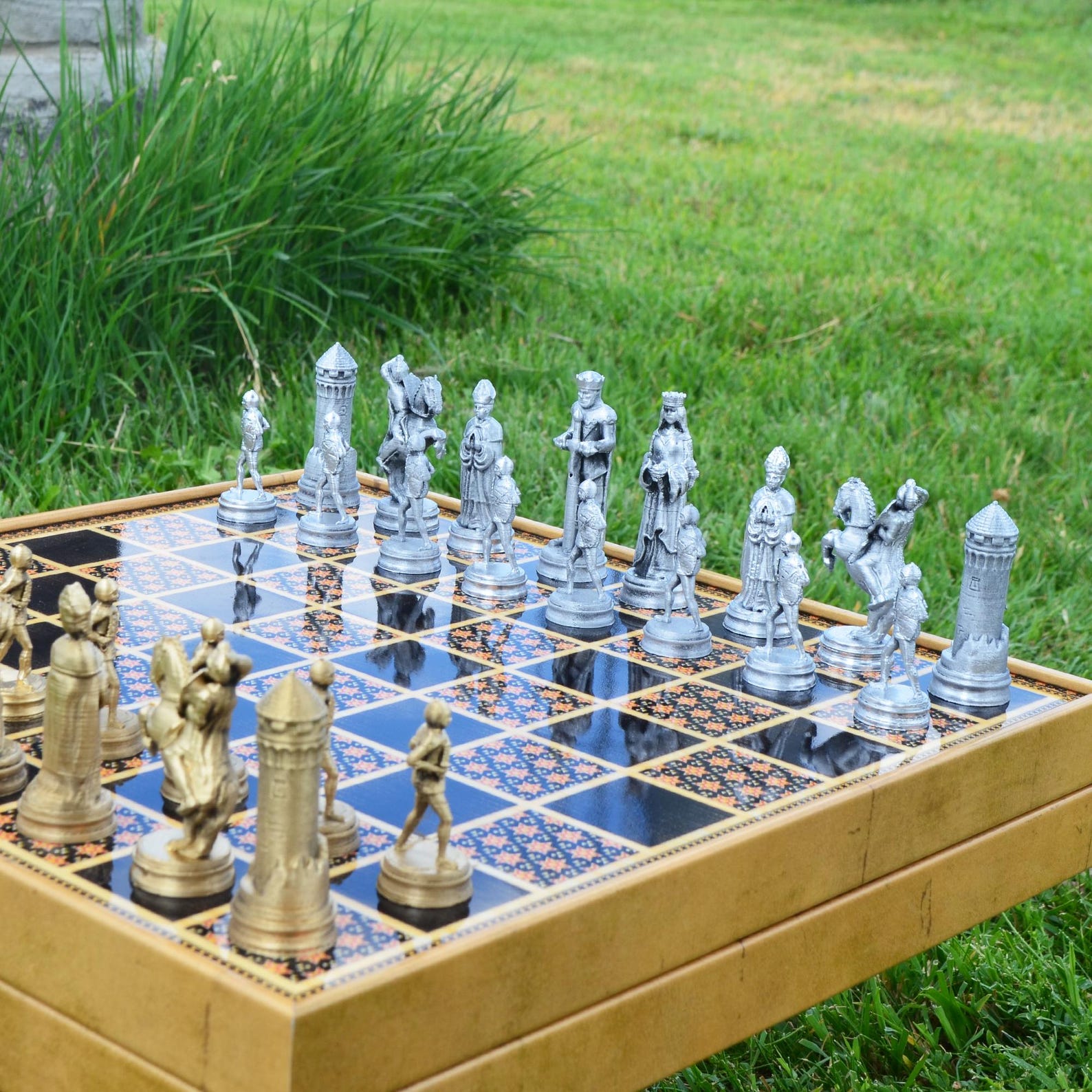 Premium Metal English Chess Set With Chessboard Personalized Name Plate ...