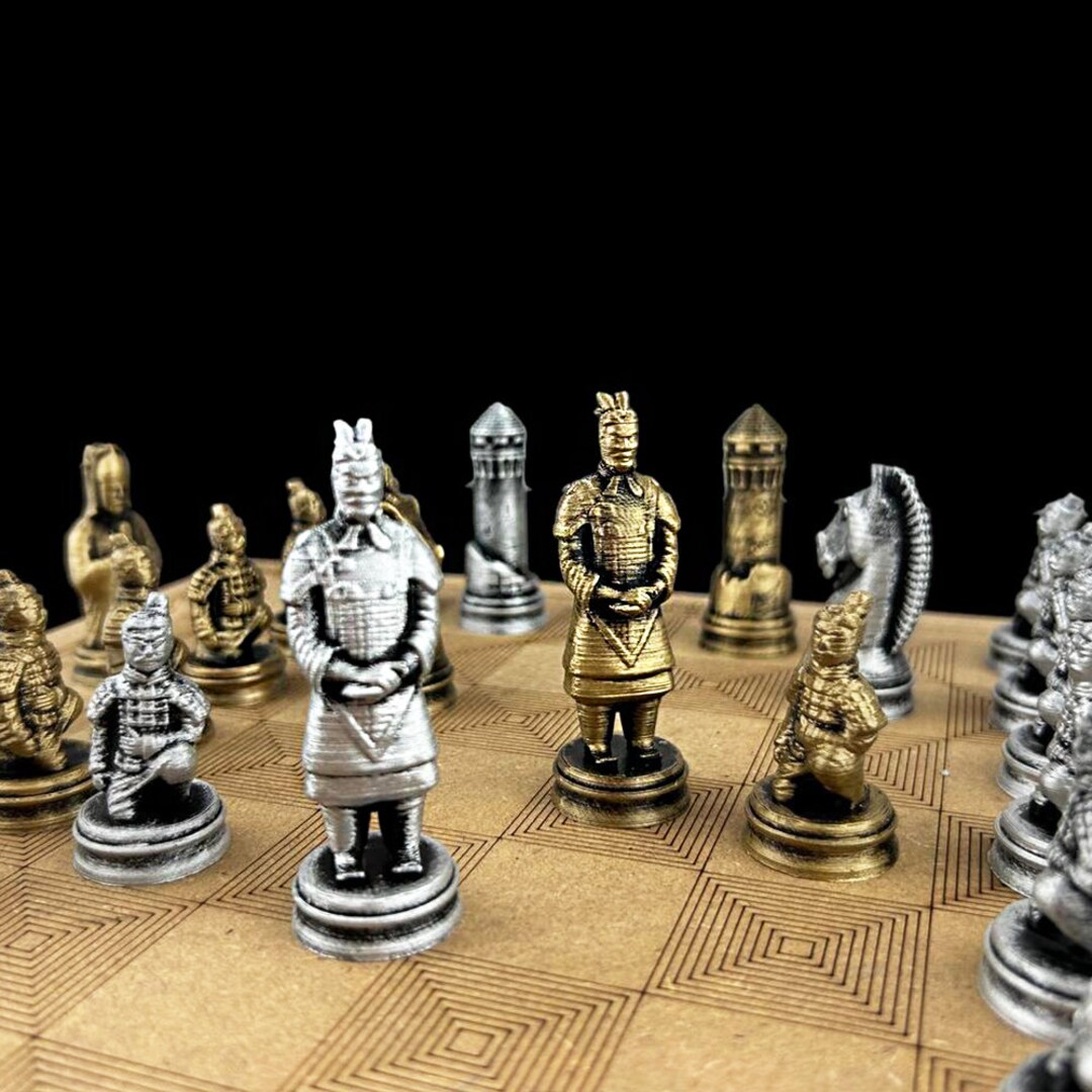 Heavy Metal Chinese Chess Set With Chess Board Medieval Qín Cháo ...