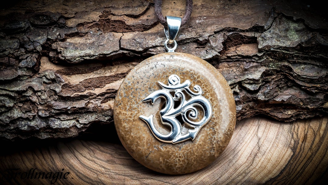 Donut Holder OHM With Approx. 40 Mm Aragonite Eichenberg, Gemstone ...