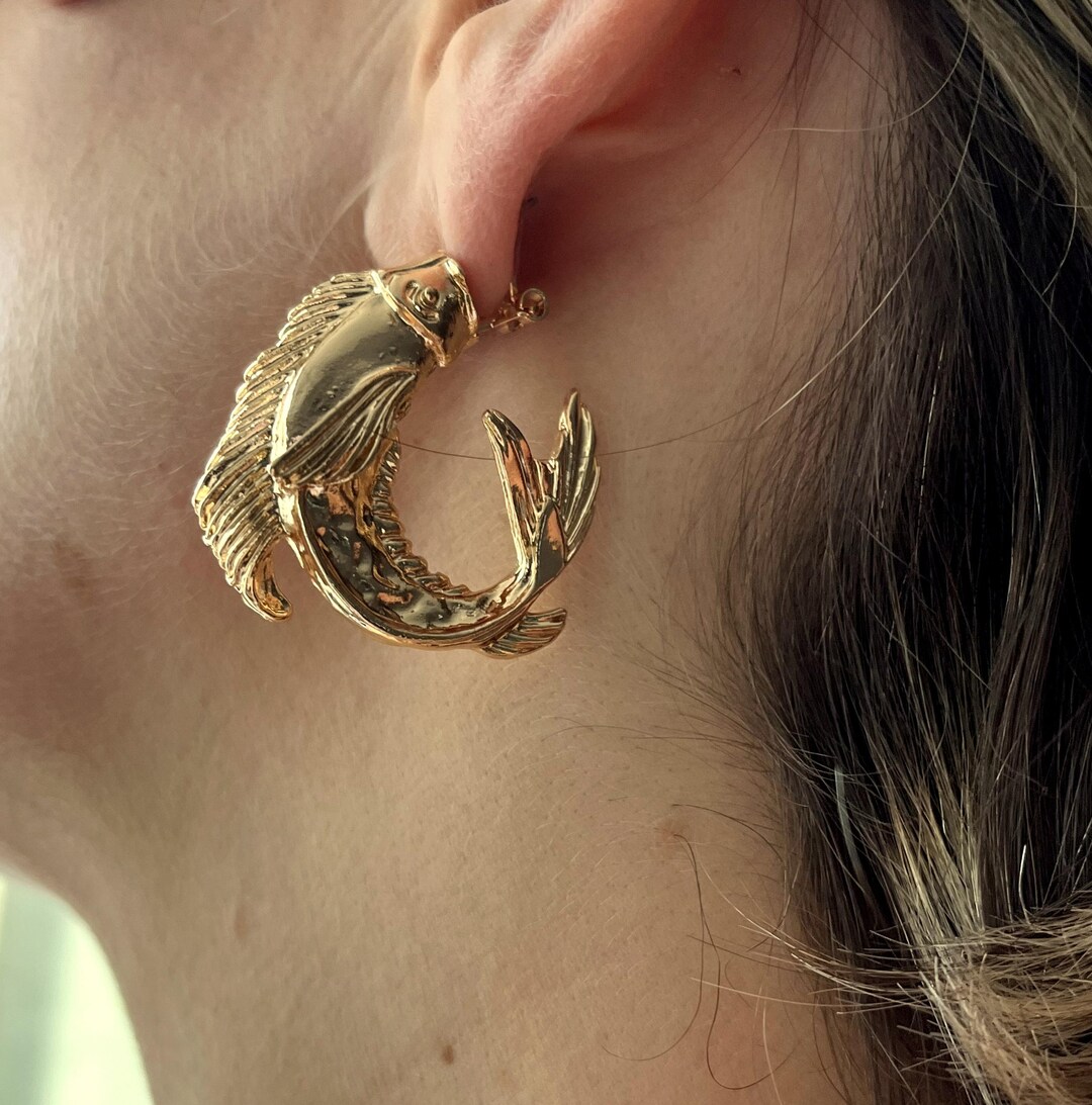 Gold Fish Hoop Earrings: Vintage Style Animal Jewelry - Etsy