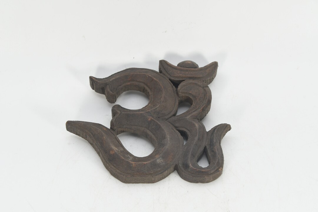 Decorative Wooden Om Sign – Carved Wall Art for Yoga & Meditation ...