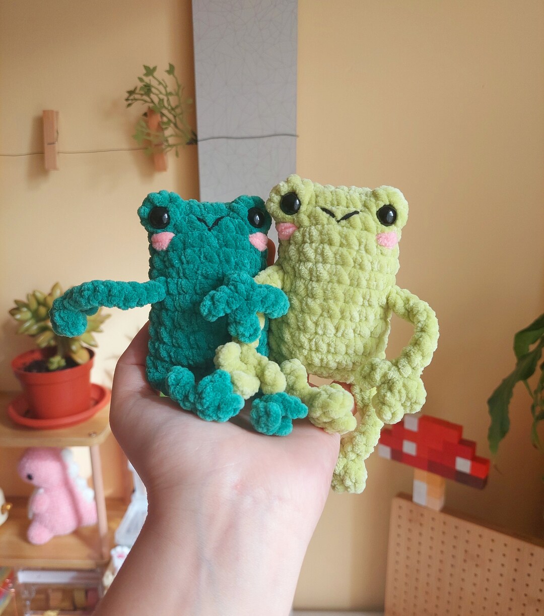 Crochet Frogs, Leggy Frogs, Small Crochet Animal Plushies, Amigurumi ...