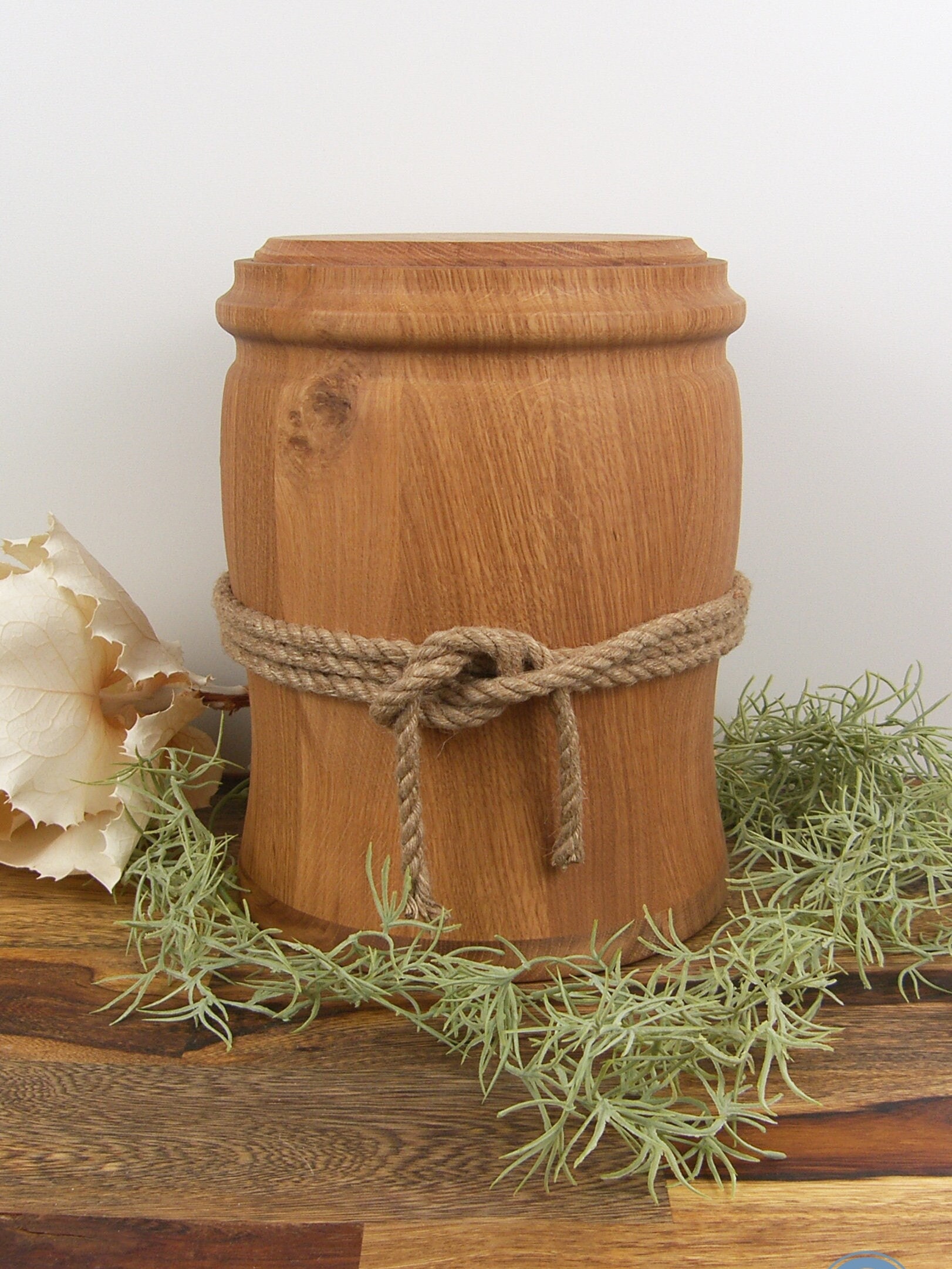 Wild Oak Wooden Urn / High Quality Solid Wild Oak Wooden Urn for Adult ...
