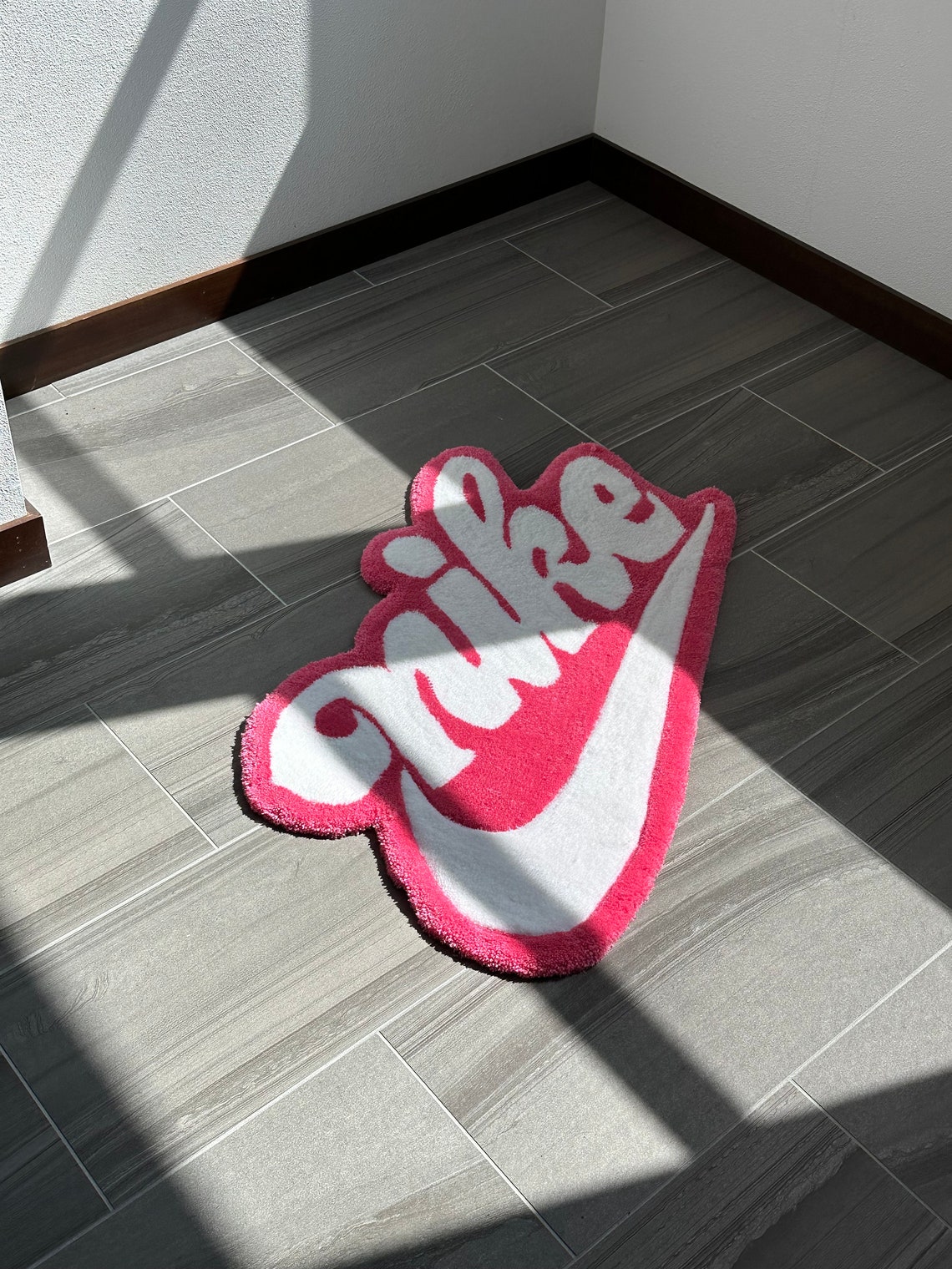 Tufted Rug, Hand Tufted Rug, Custom Logo Tufted Rug, Handmade Rug ...