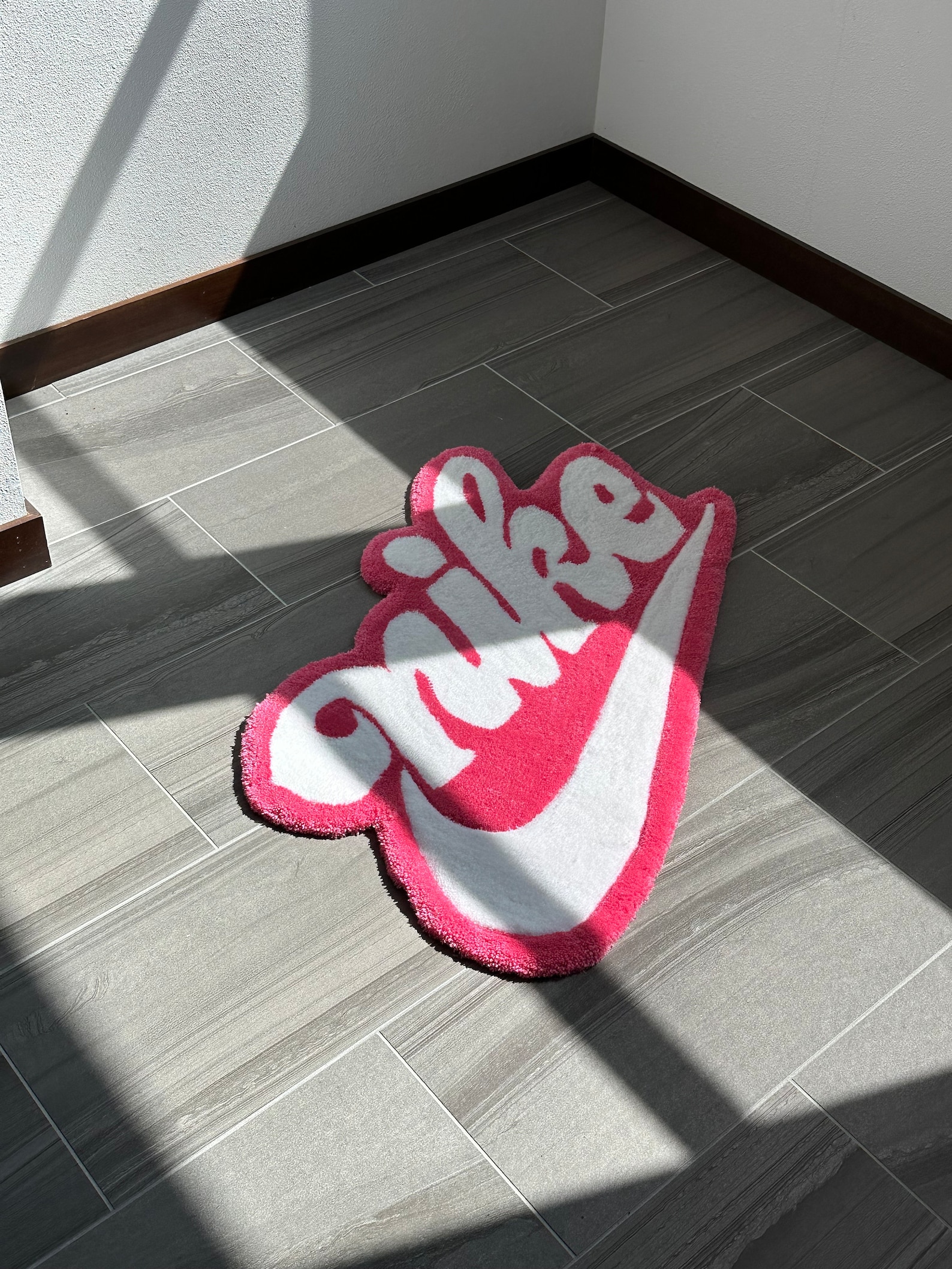 Tufted Rug, Hand Tufted Rug, Custom Logo Tufted Rug, Handmade Rug ...