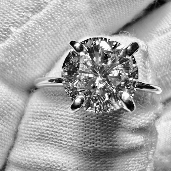 Sakura Cut Moissanite Ring - Etsy