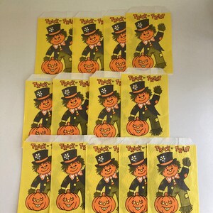 Vintage Halloween Fun World Trick or Treat Snack Bags Lot of 13 Yellow ...