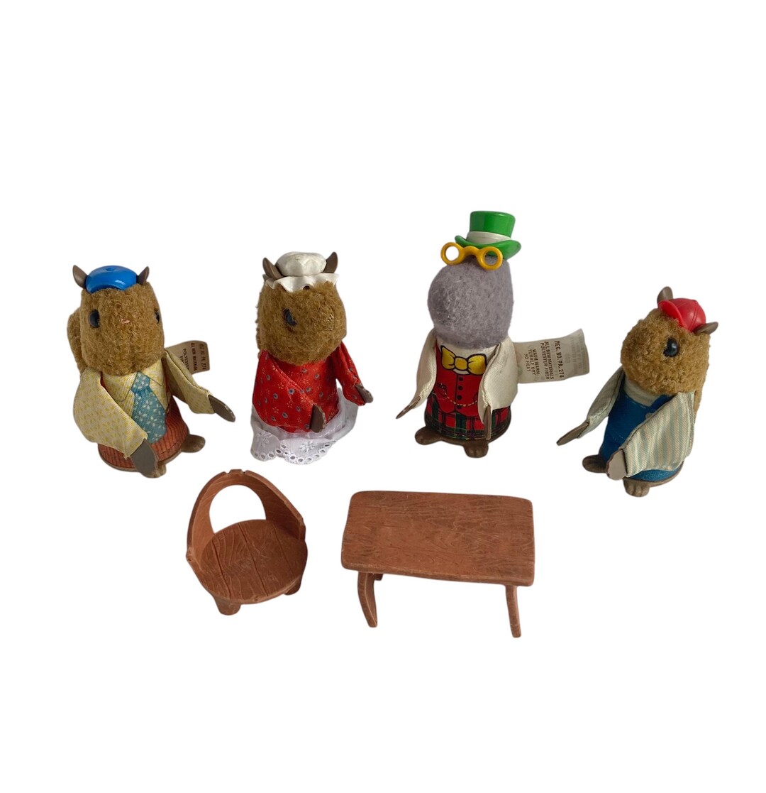 Vintage 1979 Fisher Price Woodsey Squirrels Lot Finger Puppet Squeaks ...