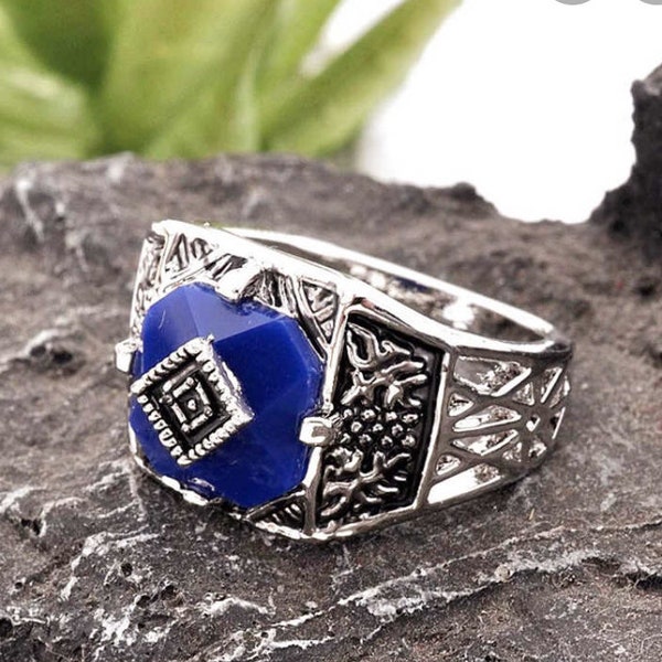 Caroline Forbes Ring - Etsy UK
